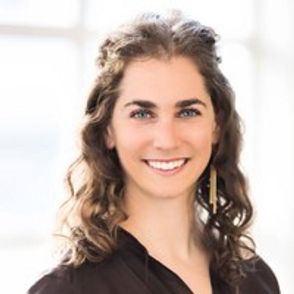 Lisa Molinaro's Investing Profile - Advisor | Signal