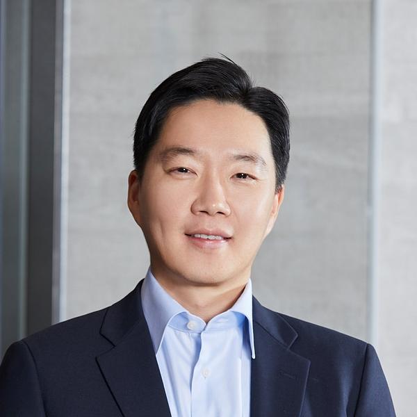 Daniel Kim's Investing Profile - Bain Capital Principal | Signal