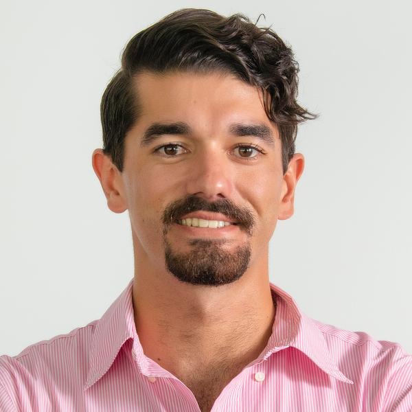 Elliot Vernon's Investing Profile - Greenlight Re Investor | Signal