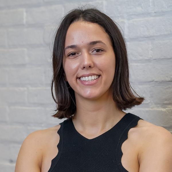 Micaela Jenik's Investing Profile - 17Sigma Analyst | Signal