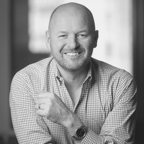 Duncan Logan's Investing Profile - 9Zero Inc President | Signal