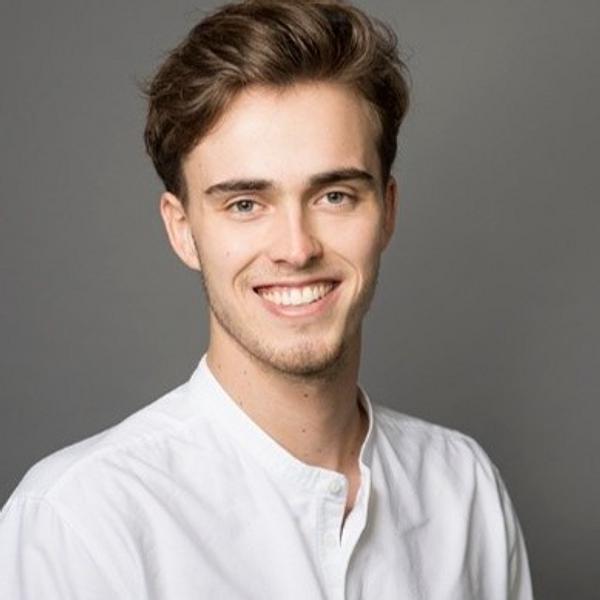 Vincent-Alexander Pistor's Investing Profile - 42CAP Analyst | Signal