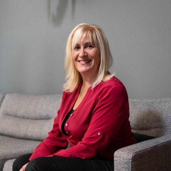 Laurie Yoler's Investing Profile - Playground Global Partner | Signal