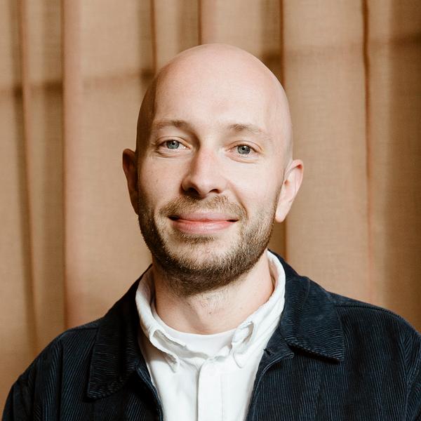 Stuart Aitken's Investing Profile - Shadowboxer Partner | Signal