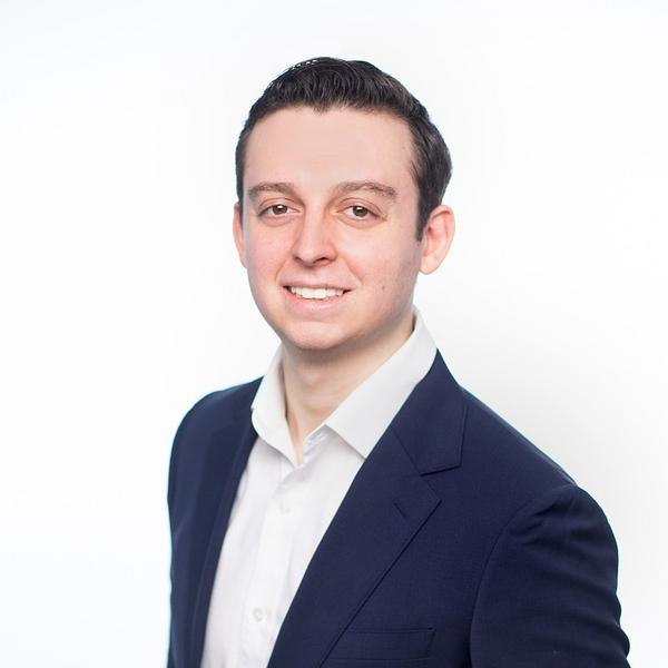 Ryan Savells Investing Profile B Capital Group Associate Signal
