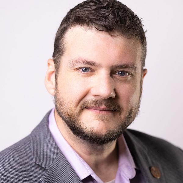 Eric Foster's Investing Profile | Signal