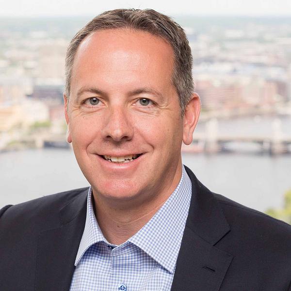 Stephen Thomas' Investing Profile - Bain Capital Managing Director | Signal