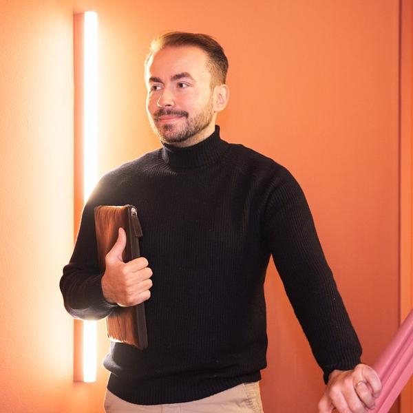 Jasenko Hadzic's Investing Profile - BackingMinds Principal | Signal