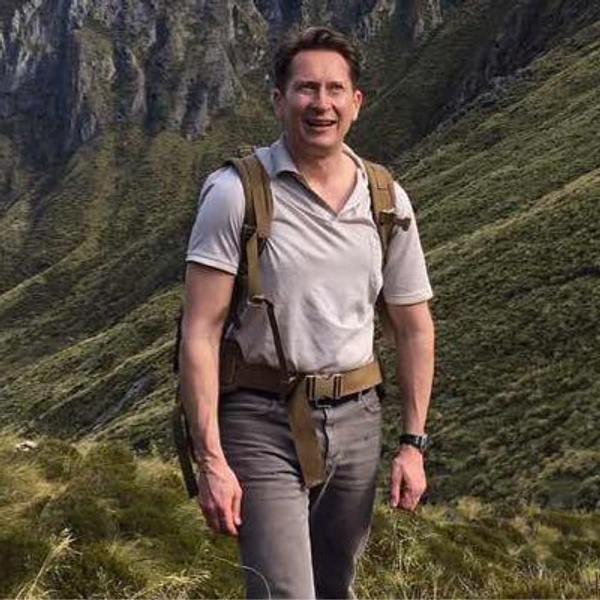 John Lindfors' Investing Profile - DST Global Managing Partner | Signal