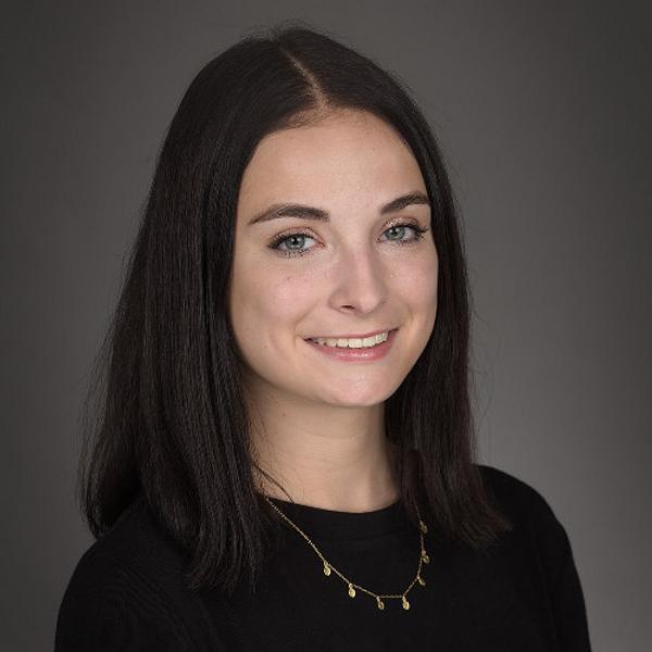 Claire Cramm's Investing Profile - Par Equity Analyst | Signal