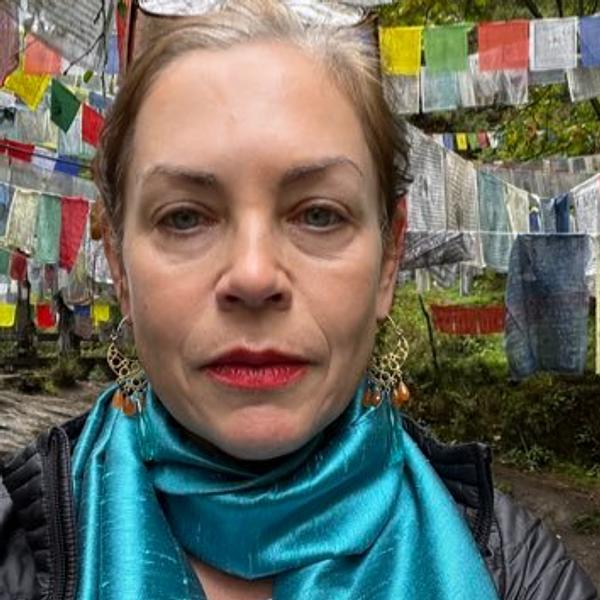 Laura Butler's Investing Profile - Operator Collective Partner | Signal