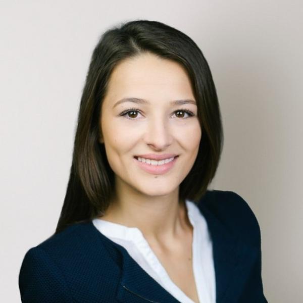 Nina Feussner's Investing Profile - Lakestar Analyst | Signal