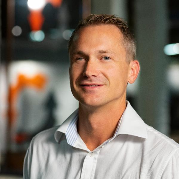 William Schlacks' Investing Profile - Pioneer Fund Venture Partner | Signal