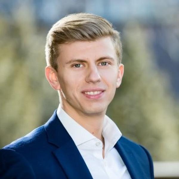 Lukas Gregg's Investing Profile - Bain Capital Principal | Signal