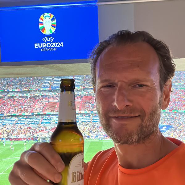 elliot simon's Investing Profile - Managing Director | Signal