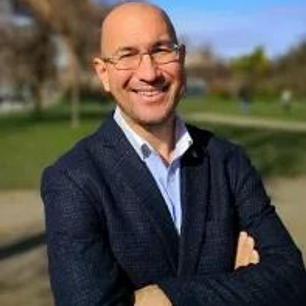 Alex Vassiliev's Investing Profile - Angel | Signal