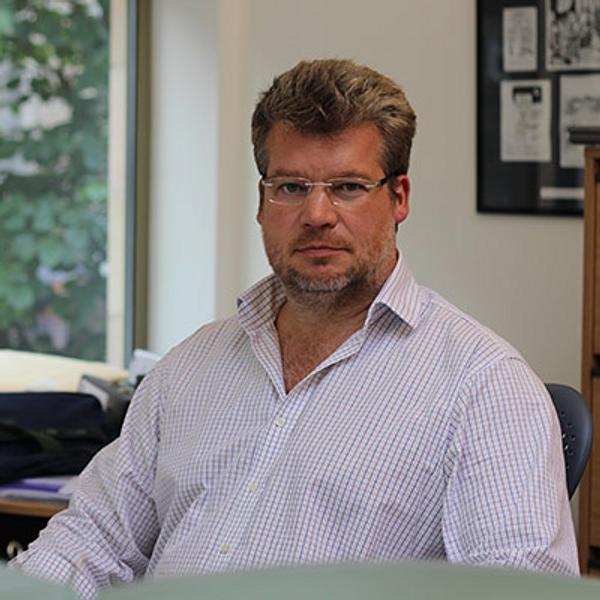 Andrew Castell's Investing Profile - Par Equity Partner | Signal