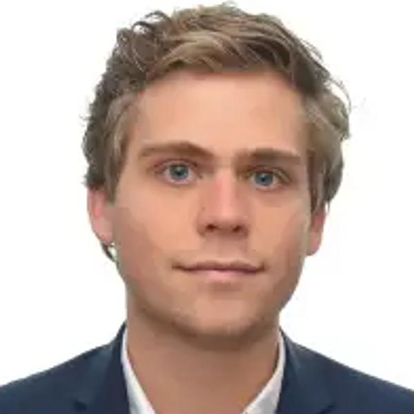 Thibault Dhondts Investing Profile Force Over Mass Capital Analyst