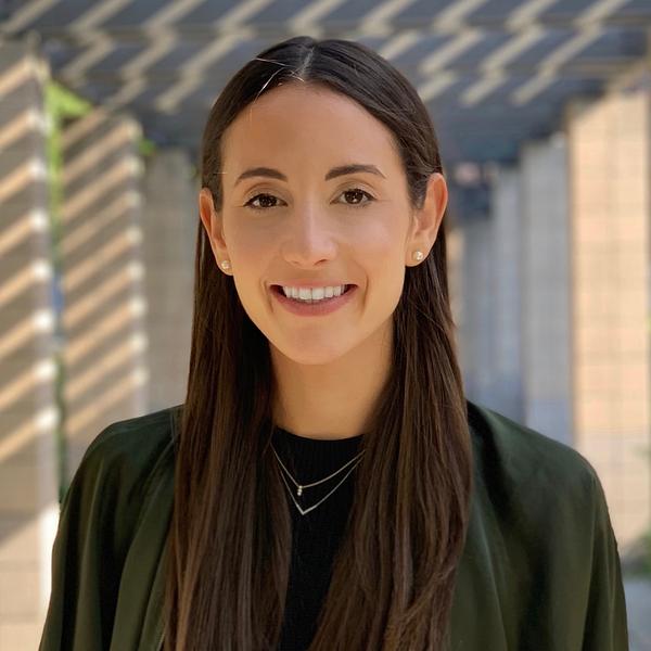 Jenna Zerker's Investing Profile - Insight Partners Vice President | Signal