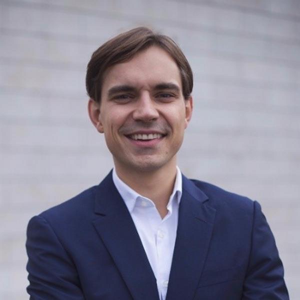 Darius Rugys' Investing Profile - Maven 11 Capital Managing Partner ...