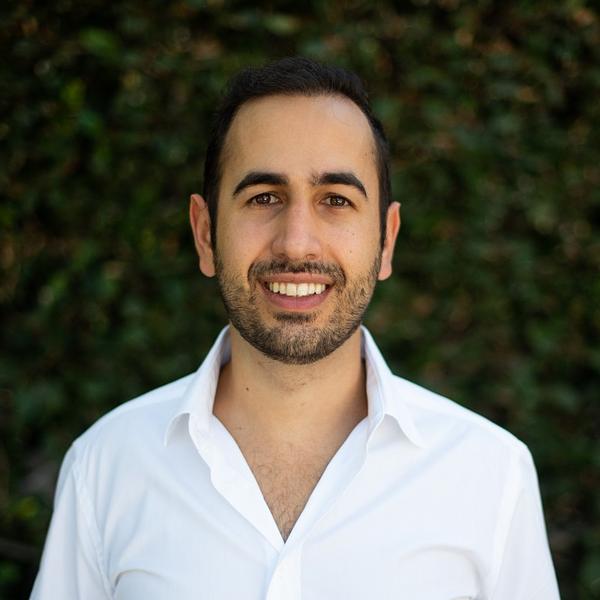 Robert Ravanshenas' Investing Profile - Maven Ventures Senior Associate ...