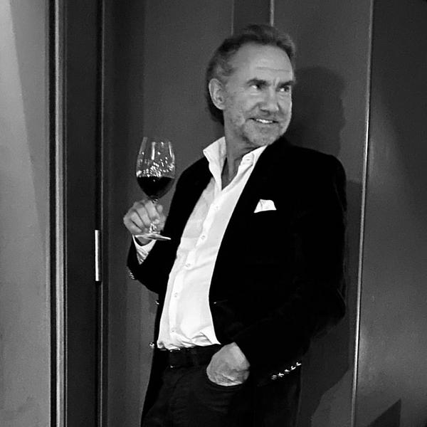 Thomas Martens' Investing Profile - Hiro Capital Investor | Signal