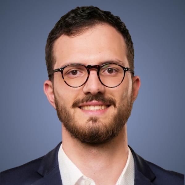 Arthur Bianchini's Investing Profile - Graphene Ventures Analyst | Signal