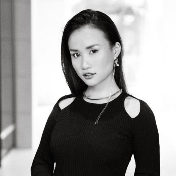 Mia Deng's Investing Profile - Dragonfly Capital Partners Partner | Signal