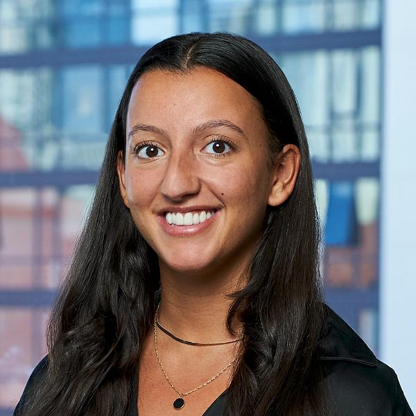 Nikki Hassan's Investing Profile - Battery Ventures Investor | Signal