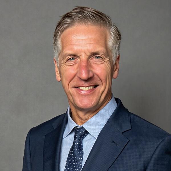 Peter Himes' Investing Profile - 01 Advisors Angel | Signal