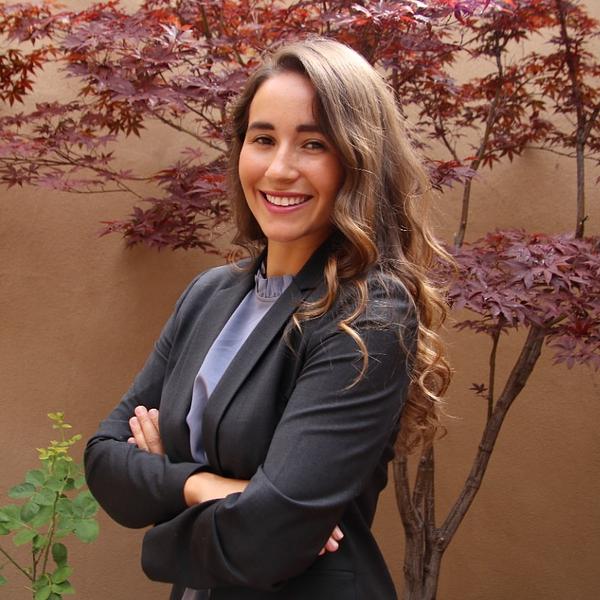 Alexandra Stratton's Investing Profile - Vamos Ventures Associate | Signal