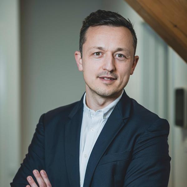 Jesper Søgaard's Investing Profile - Dreamcraft Partner | Signal