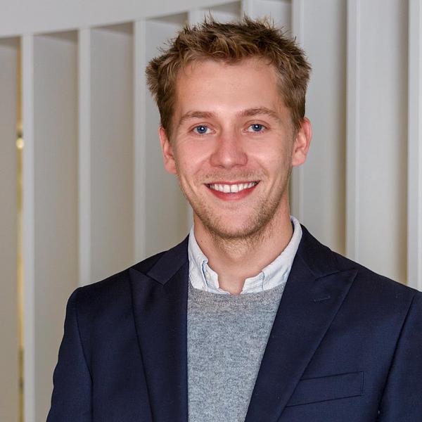 Henry Pascoe's Investing Profile - Anthemis Group Analyst | Signal